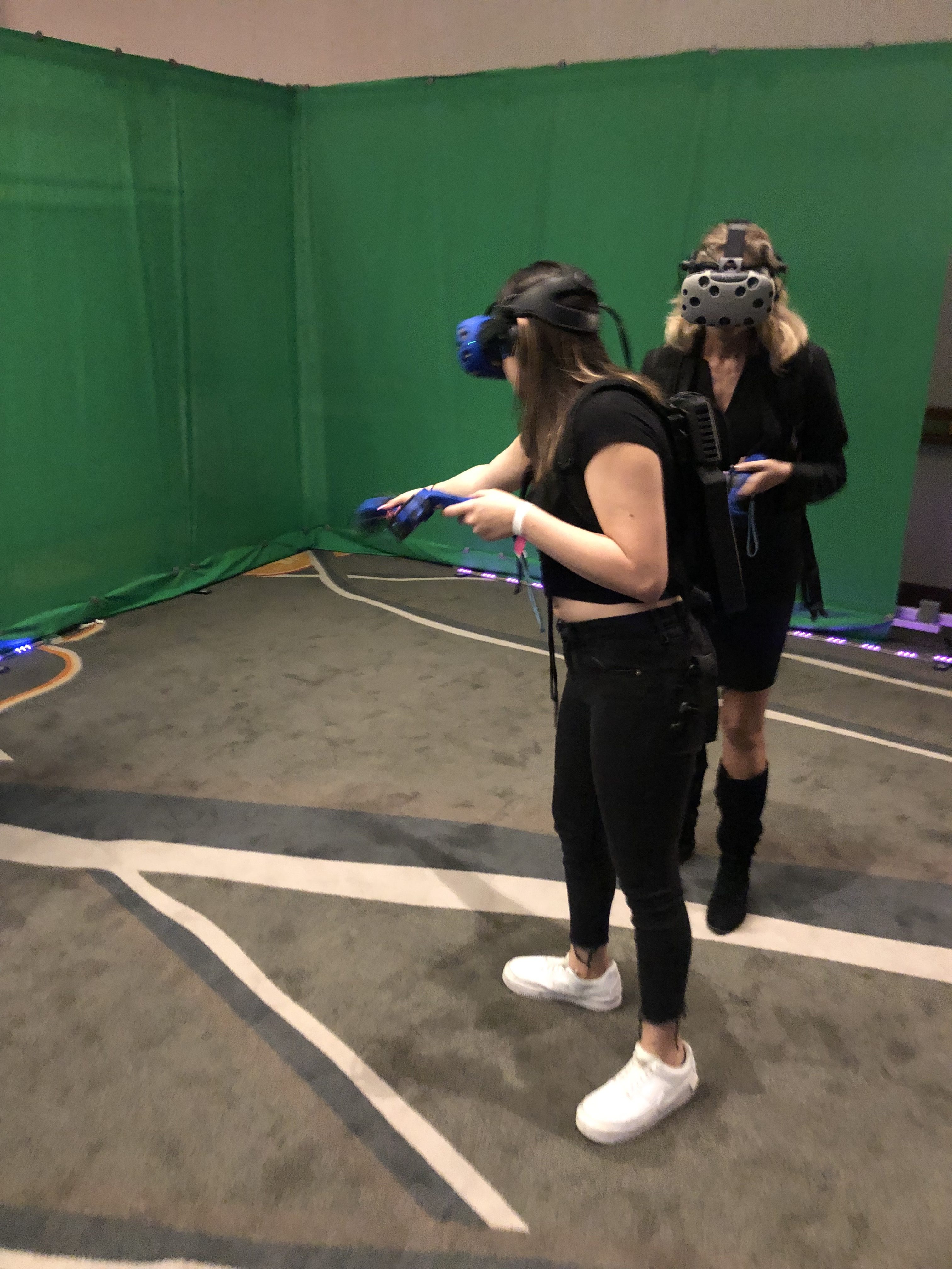 Virtual Reality Arena For Hire - DeployVR - Multiplayer Virtual Reality ...